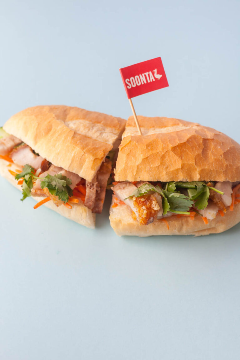 How Many Calories in a Banh Mi? | Healthy Vietnamese Lunch by Soonta
